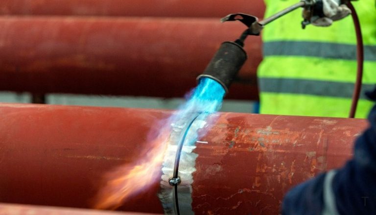 How to Demagnetize Metal for Welding? - Beginner Welding Guide