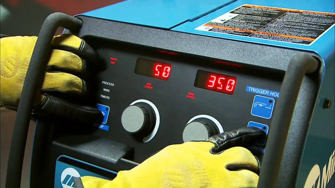 MIG Welding Wire Speed + Voltage Chart - Beginner Welding Guide